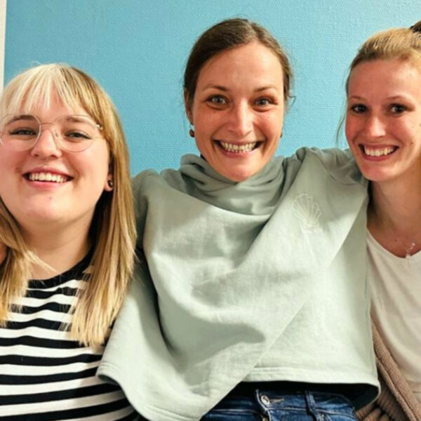 Rückbildung im Wasser – Claudia Boldt – Mama, Kind & Meehr